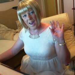 silvertransingles.com | Mature Trans Date Here